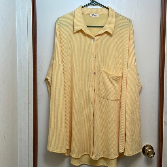 Blumin Apparel | Tops | Oversized Xxl Button Up Ribbed Knit Material ...